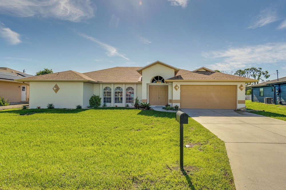 Port Charlotte Home ~ 3 Mi To Beach & Harbor! - Punta Gorda, FL