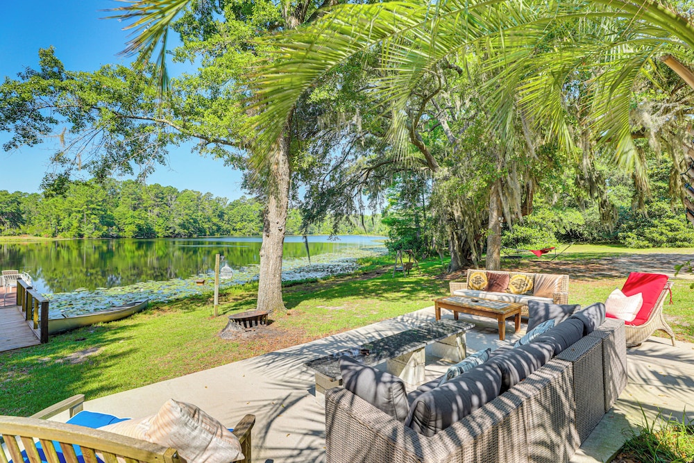 Pet-friendly Ehrhardt Home W/ Private Pond & Yard! - Lodge, SC