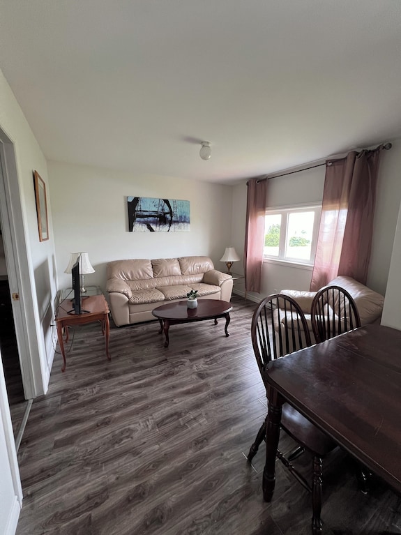 Newly Renovated Cosy Cottage 3 Minute Walk To The Beach. - New Brunswick