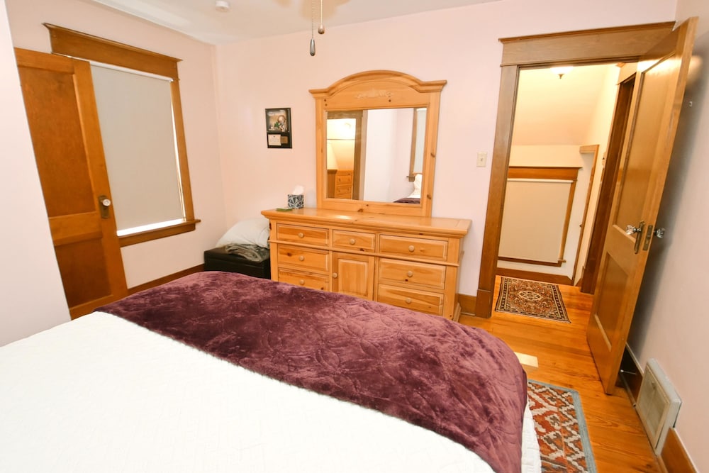 Updated Bungalow Steps To Notre Dame 410 - Potato Creek State Park, North Liberty