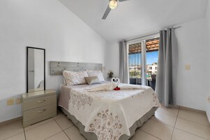 Villa Nobre | 3 quartos, secretária adequada para computadores portáteis 