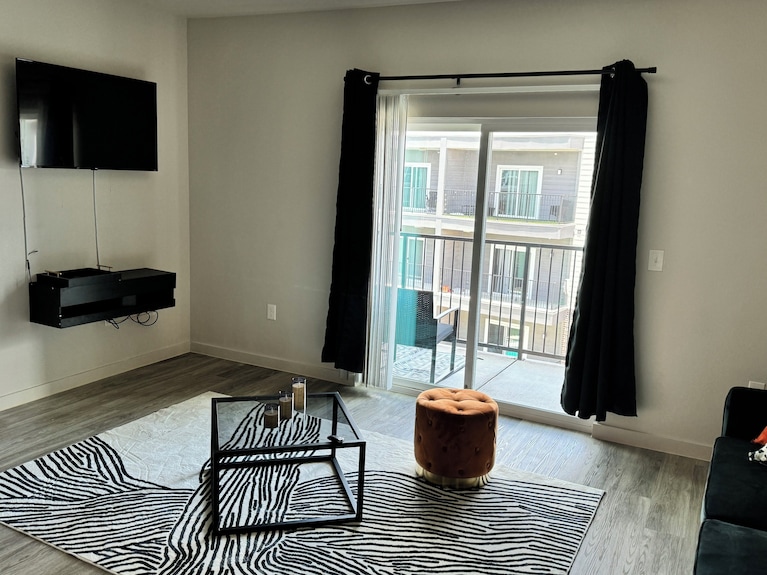 Your Cozy & Captivating Condo! - 휴스턴