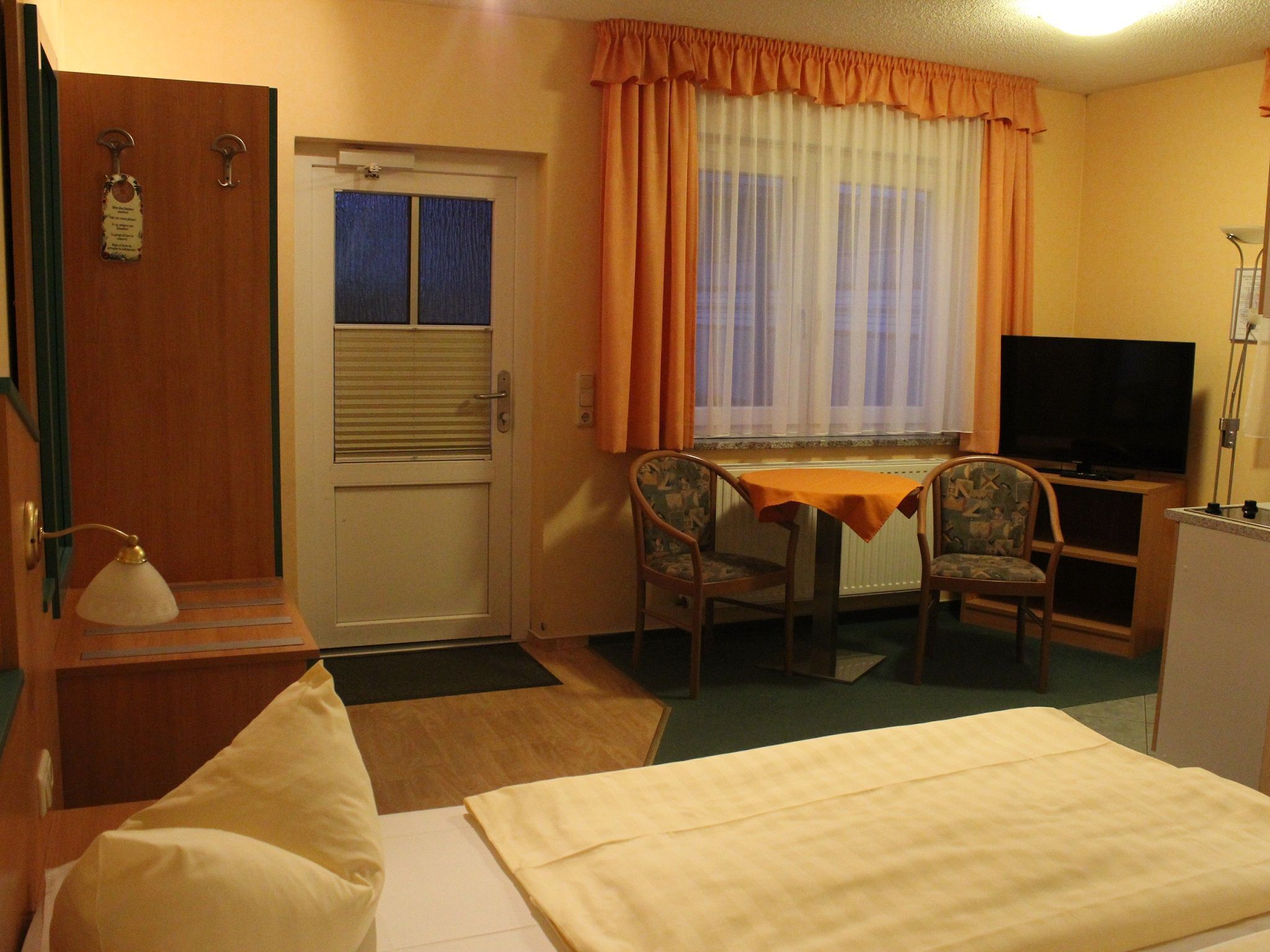 Appartement Mit Terrasse & Küche - Ferienanlage Zum See Hotel - Plau am See