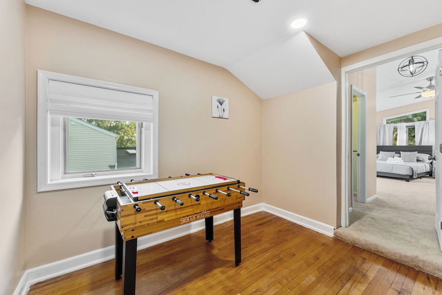 Tranquil 3br/2.5ba House With 4 Beds For 7/patio/bbq & Gaming Room/15 Mins To Dc - Arlington, VA