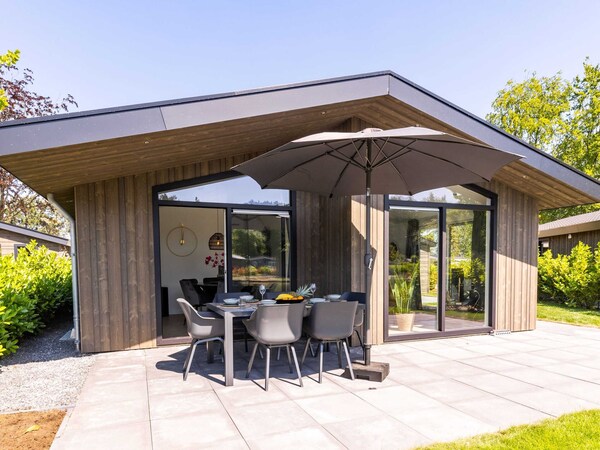 사우나 있는 연못 옆 샬레 - 에인트호벤