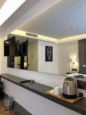 Roupa de alta qualidade, camas de colchão Select Comfort, minibar