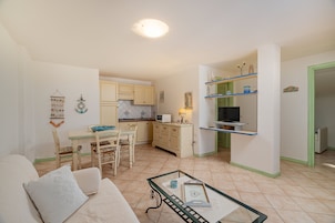 Apartamento | Área de estar | TV 32 polegadas com canais digitais