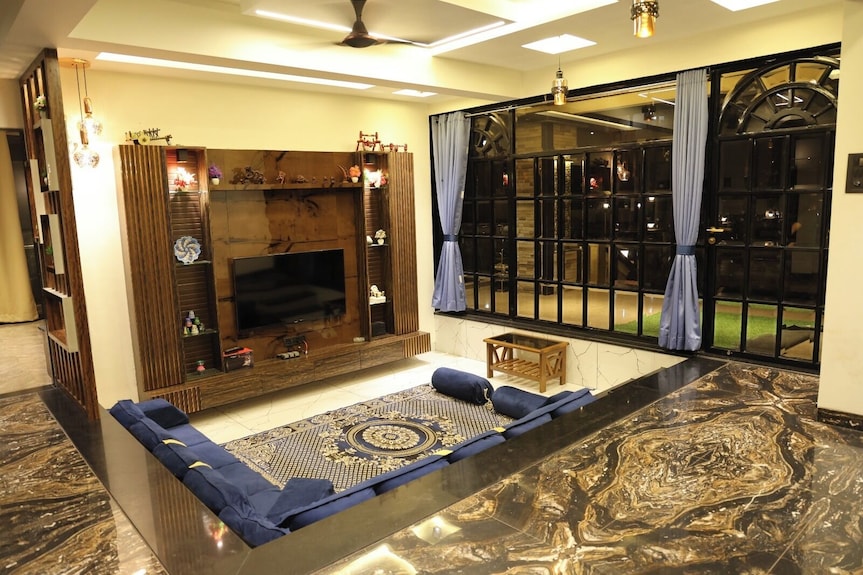 Stay Bay | Discover Yourself - ロナブラ