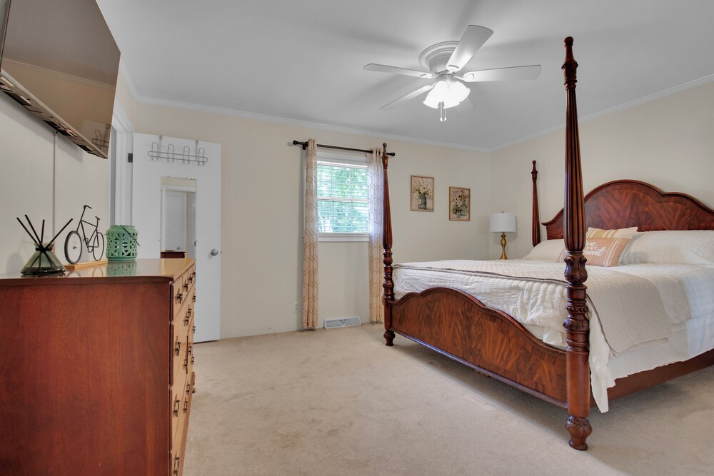 the TRail house 4Bdrm Biker's Paradise w/ Pool - Travelers Rest | Vrbo