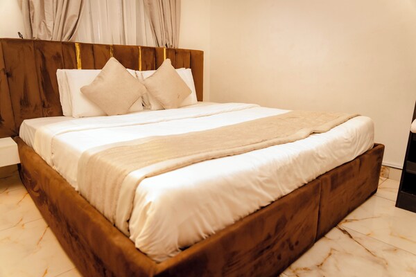 1-bed Flat - Lekki Phase 1 - Pool - Spa - Balcony - Lagos, Nigeria