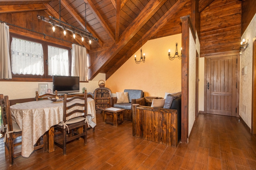 Apartamento 'Cambolino' Con Vistas A La Montaña, Terraza Privada Y Wi-fi - Fiscal