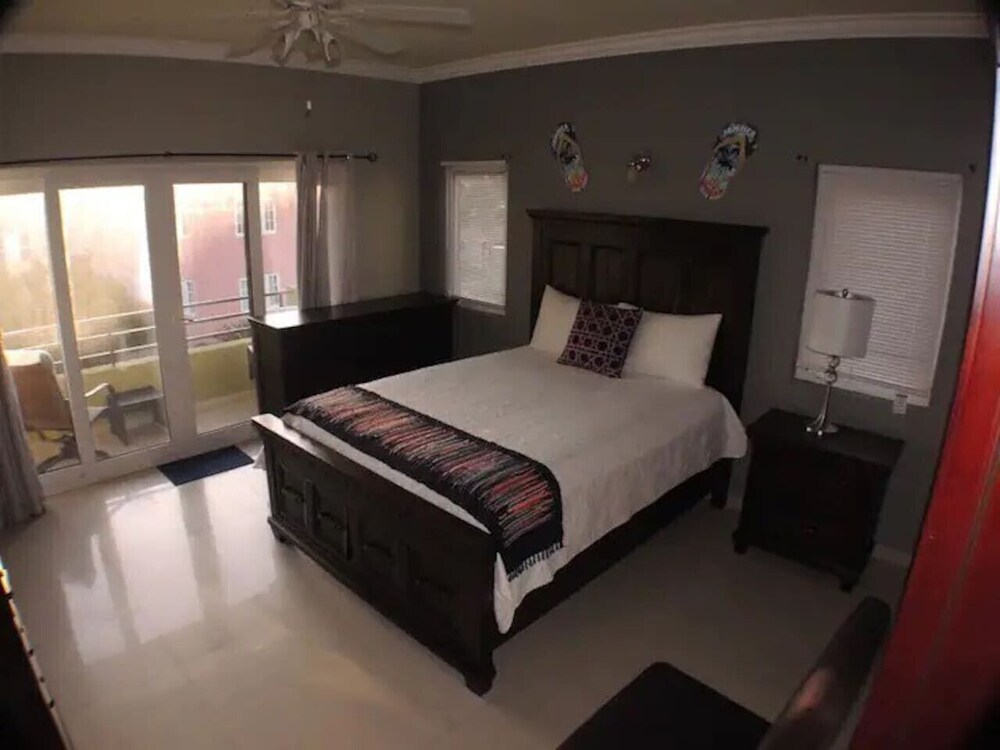 Ocho Rios Oceanfront Oasis/ Cook Included - Ocho Rios | Vrbo