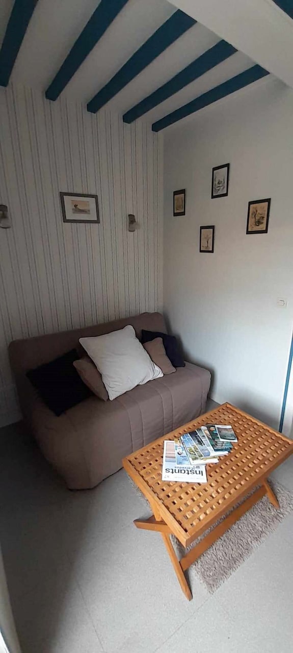 Location Studio Centre Ville, Animaux De Compagnie Acceptés - Plage de Vierville-sur-Mer