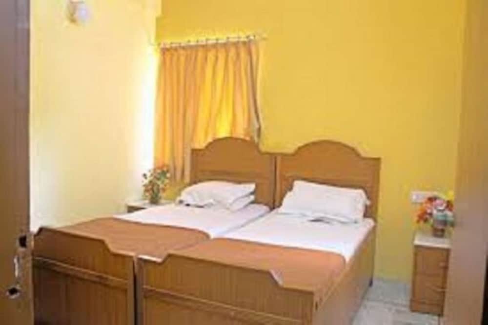 Cozy 2-bedroom Apartment With Wifi, Ac In Gorgeous Vadodara - Vadodara