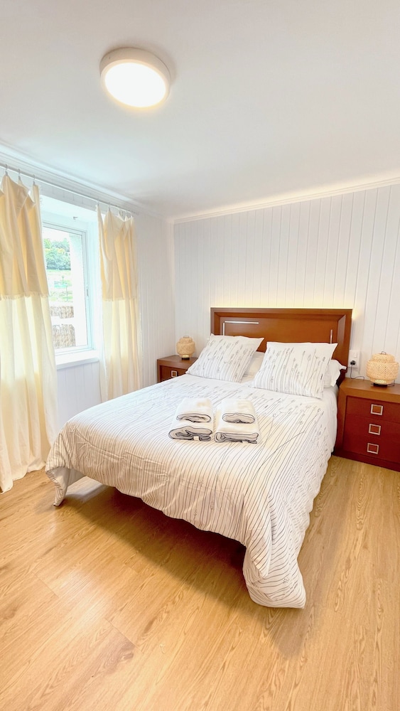 The Cliffs - Barqueiro Paradise - Porto do Barqueiro | Stayz