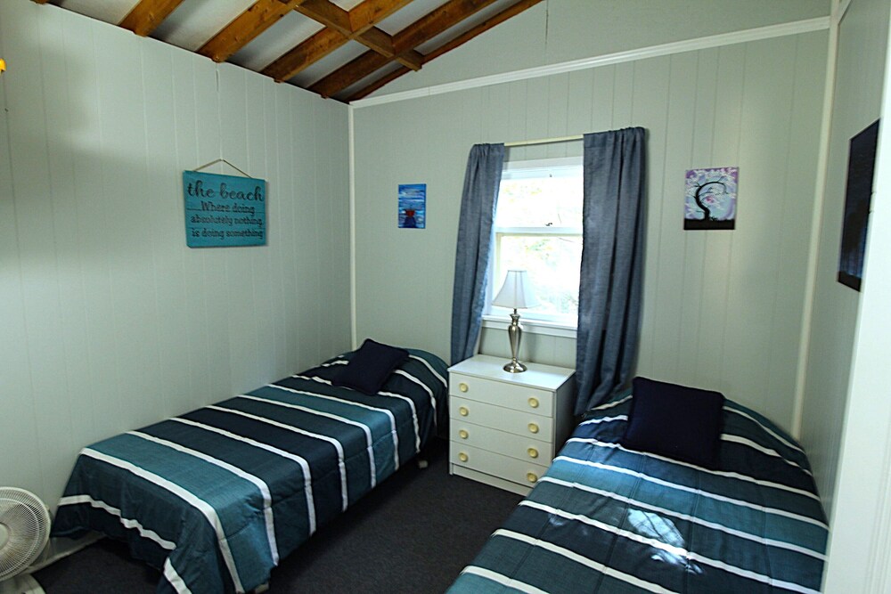 Lyons Cottages - Cottage #5, 2BR Walk to the Beaches of Stanhope ...