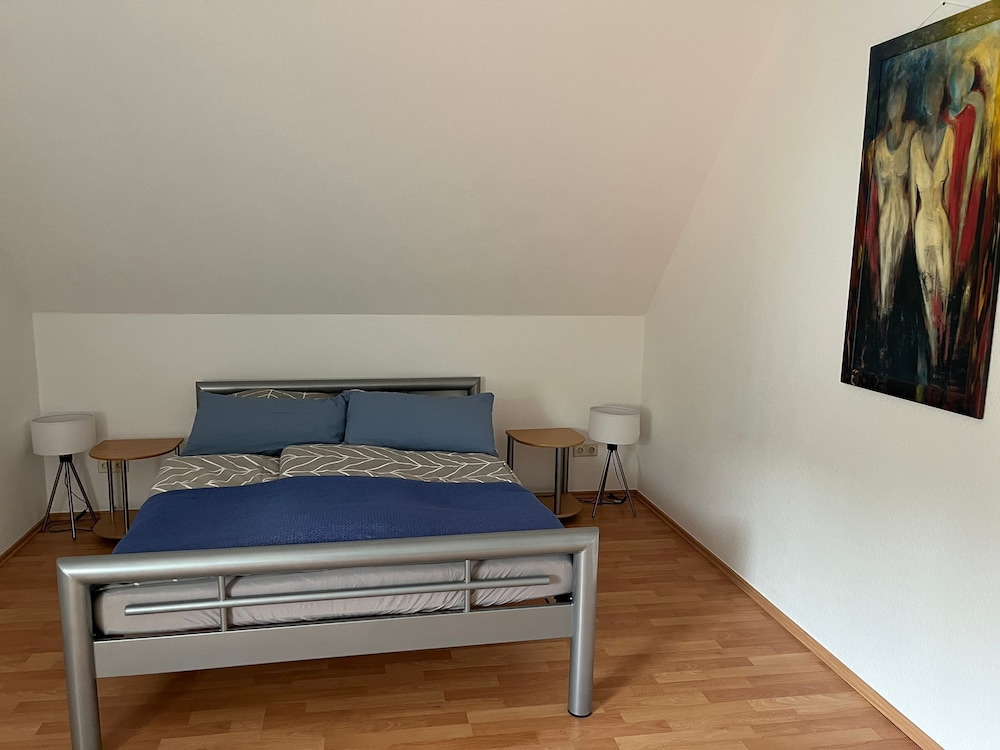 Großzügige 110m² Große Ferienwohnung/ Apartments In Blankenrode - Warburg