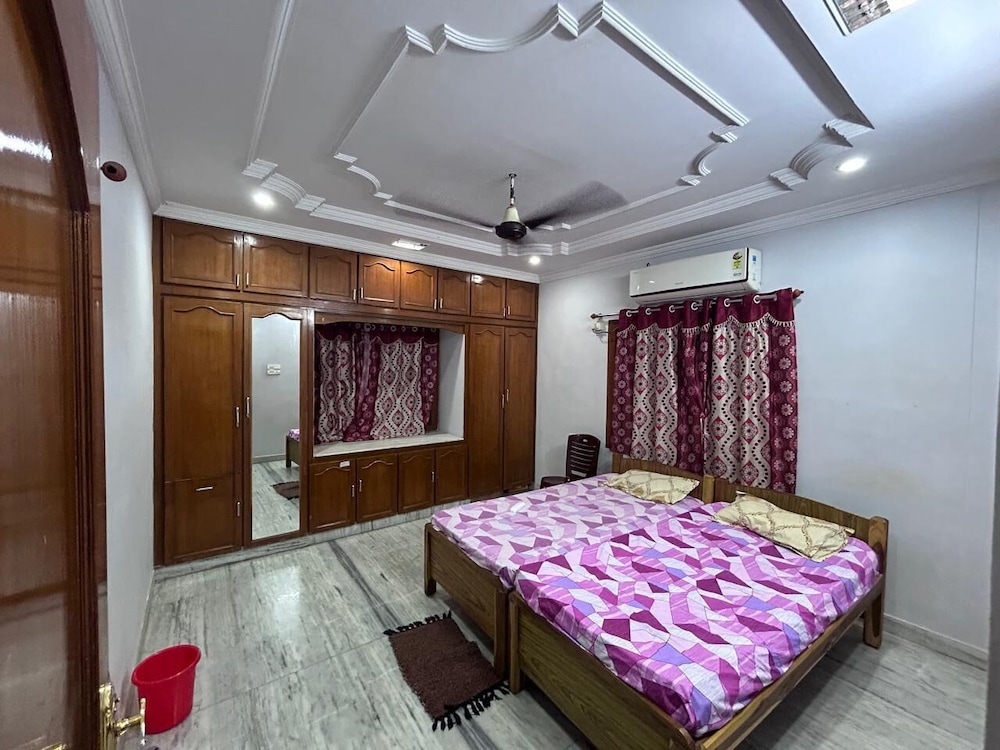 Quaint 9-bedroom Bungalow With Wifi, Ac In Visakhapatnam - Visakhapatnam
