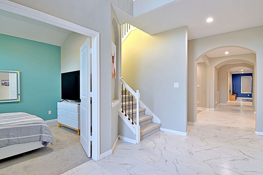 Stunning 6 Bedroom Near Downtown With Tons Of Games, Pickleball, Sleeps 19 - San Antonio, TX