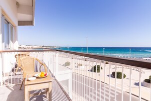 Quarto Superior, varanda, vista para o mar | Terraço/pátio interior