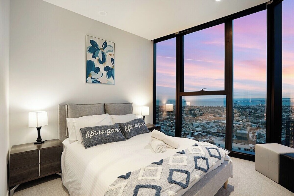 Top-tier 2 Bdrm City View Southbank Apt 47th Floor - St Kilda