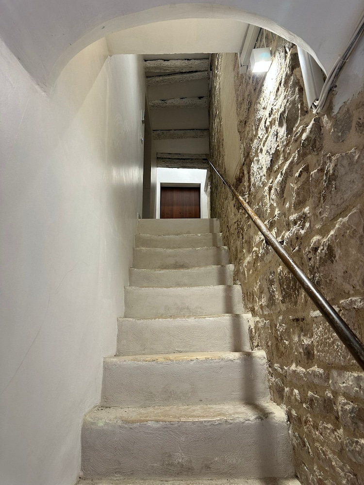 Le Stanze Ritrovate - Trani