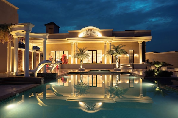 Piscina externa sazonal