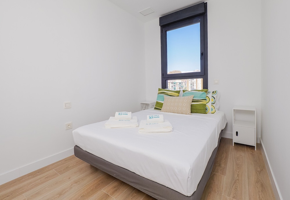 Cubo's Urban Sky Terrace View Apartment / urban / air conditioning ...