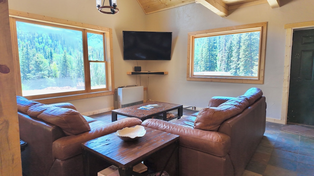 Pet-friendly Family Lodge Fully Stocked Kitchen Fire Pit Wifi Kids Toys - 리코