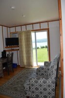 Quarto solteiro conforto, vista para o lago | Terraço/pátio