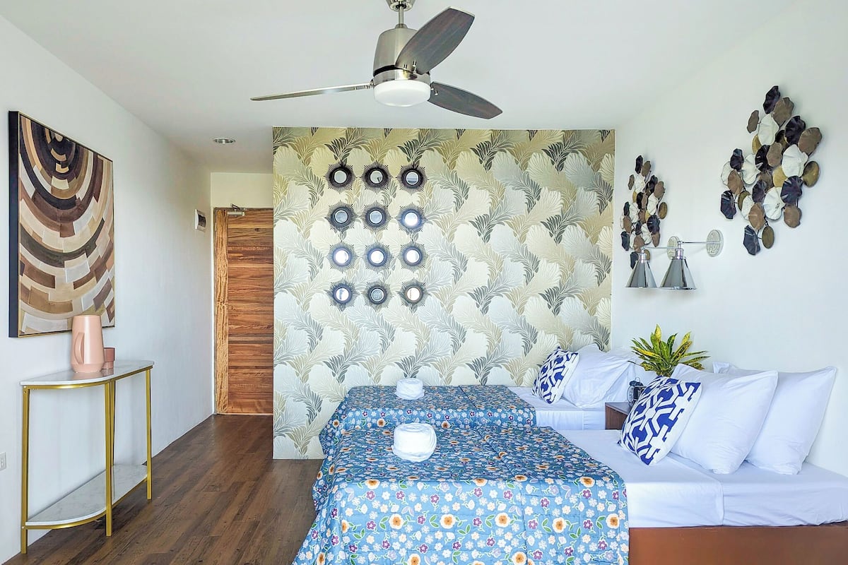 Quarto duplo luxo, vista para o mar | Wi-Fi de cortesia