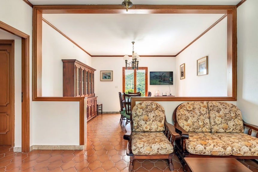 Guesthost - Pretty Independent Villa On One Floor Of 126 Sqm, Ideal For 5 People, Surrounded By Greenery And With Private Garden.the Accommodation Is Located In Piazza, Just 5.5 Km From Deiva Marina, A Picturesque Seaside Village Known For Its Beaches An - Deiva Marina
