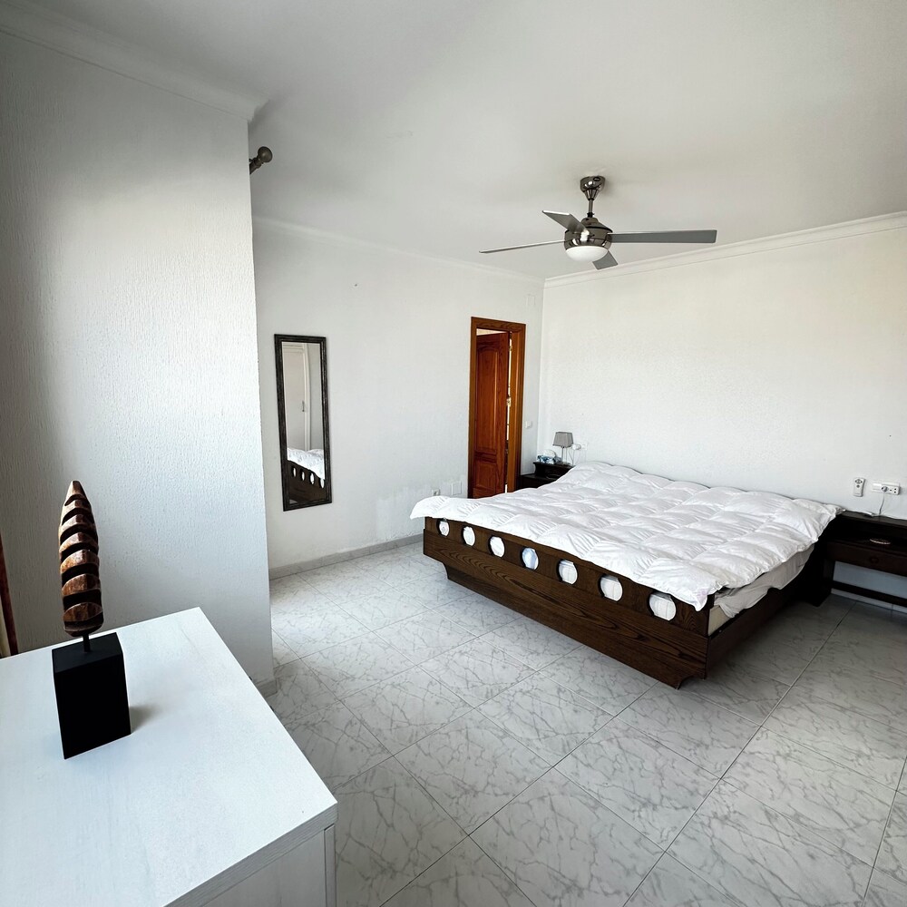 Delightful apartment with Sea and Mountain View’s in Torrox Park. 236m2 ...