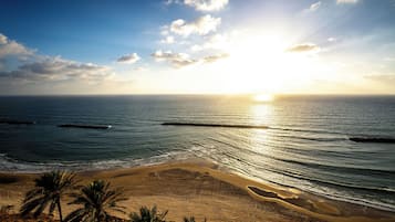 Perto da praia, 3 bares na praia