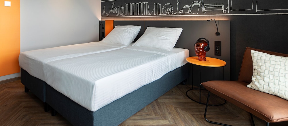 Loginn Hotel Köln Airport - Cologne