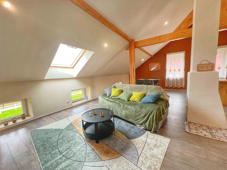 Spacious Loft In The Forest - Moselle