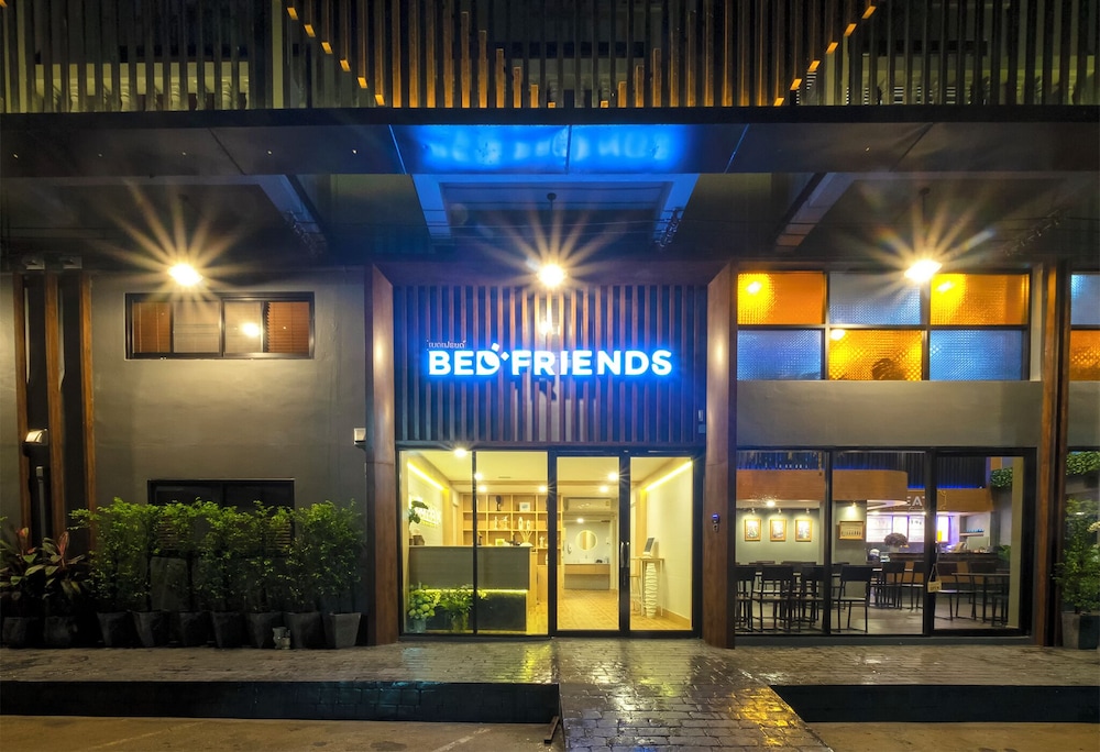 Bed Friends Poshtel - Chiang Rai
