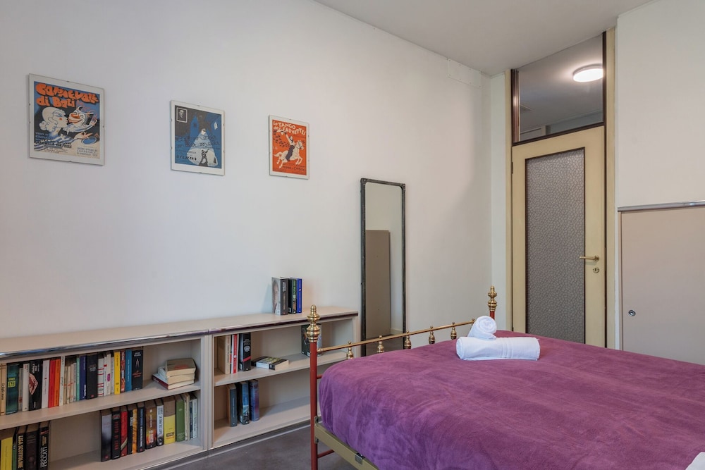 Villa Isabella - Three Bedroom Villa, Sleeps 8 - Lecco