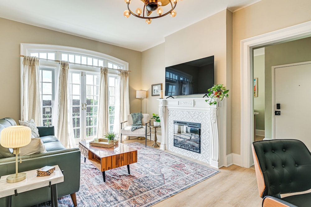 Albany Vacation Rental W/ State Capitol Views! - Albany, NY