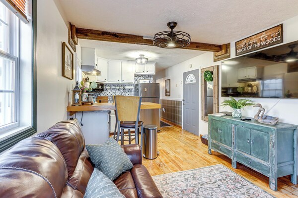 7 Mi To Carters Lake: Cabin W/ Pond & Pedal Boat! - Chatsworth, GA