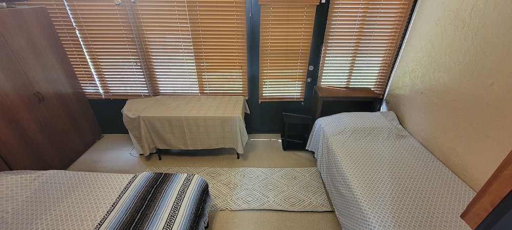 Deerfield Beach ⛱️ Golf, Entertainment And Malls,
First Floor Condo Vacation - Deerfield Beach, FL