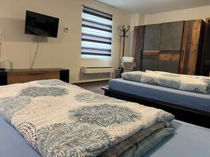 Apartamento Standard, pátio | Wi-fi grátis, roupa de cama fornecida 