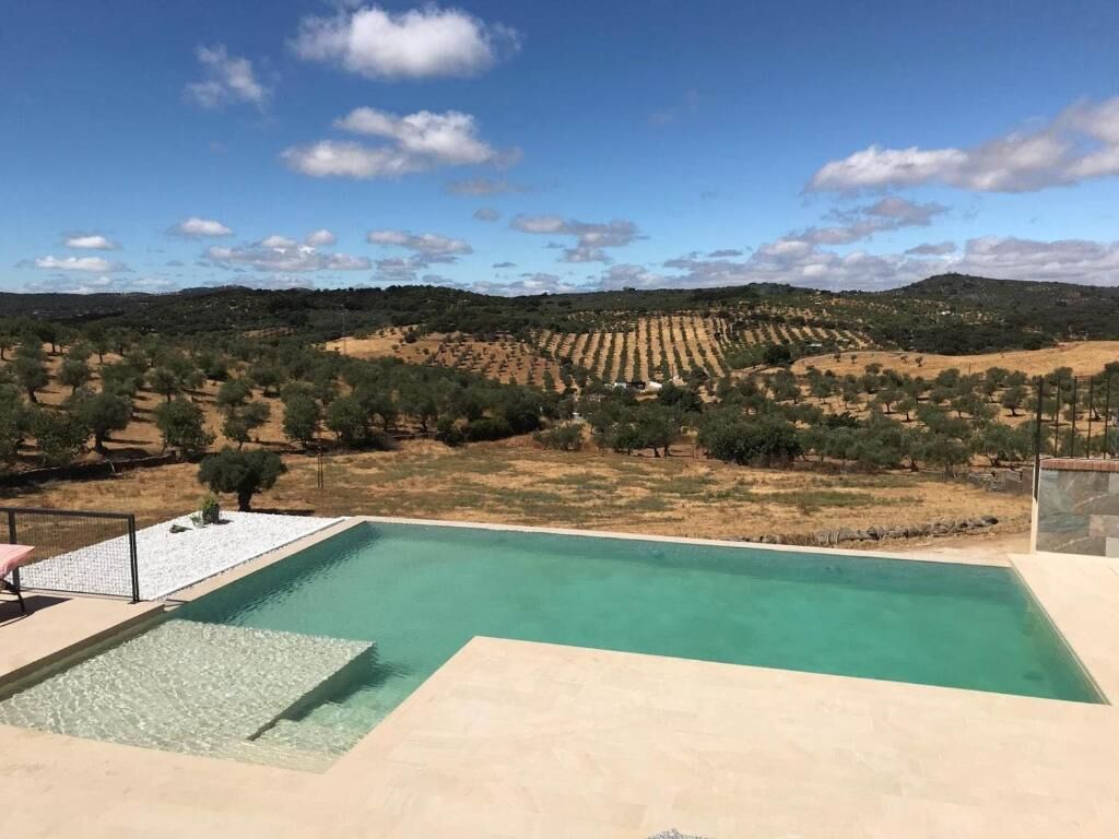 Piscina externa sazonal