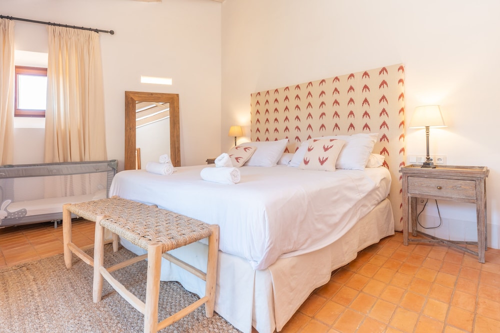 Son Catxo - Four Bedroom Villa, Sleeps 8 - Santa Margalida