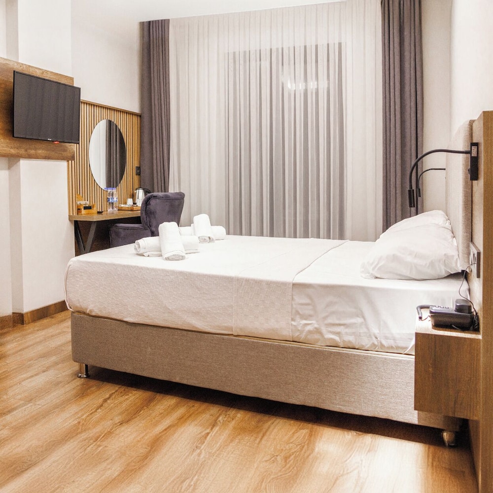 Querenci̇a Suit Hotel - Ardeşen