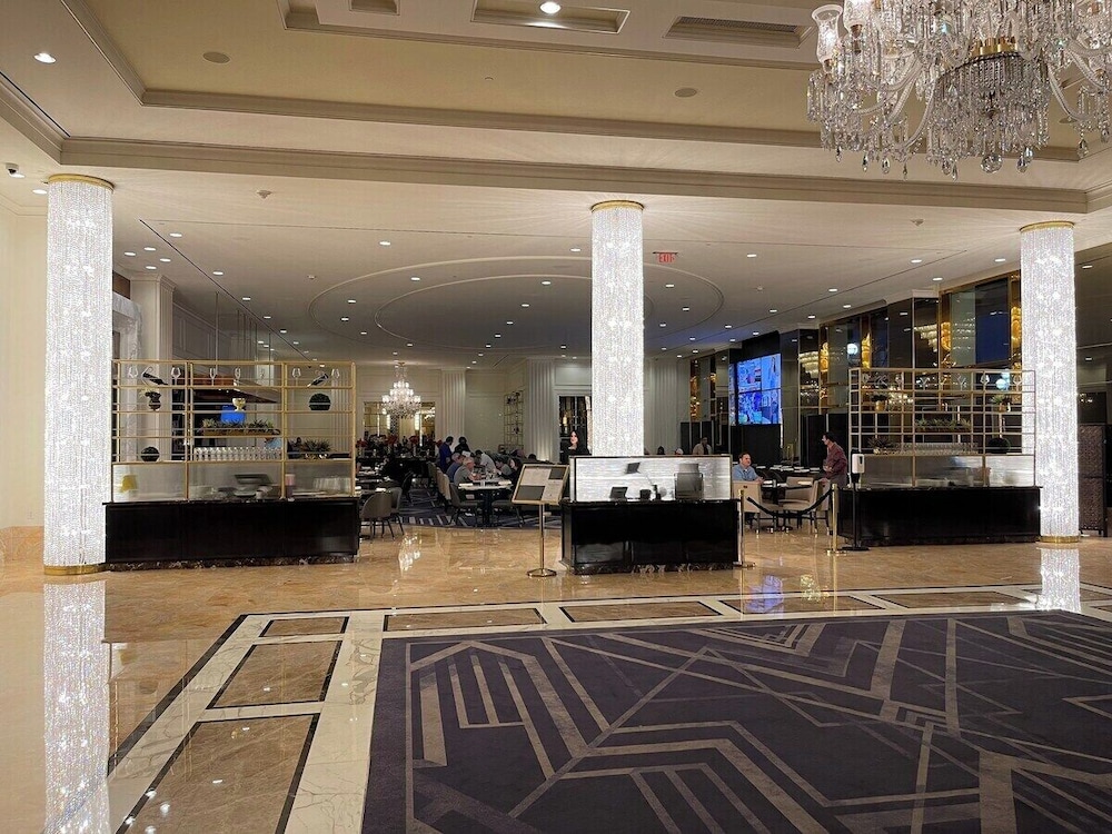 Five Star Trump Hotel No Resort And Cleaning Fees - Henderson, NV