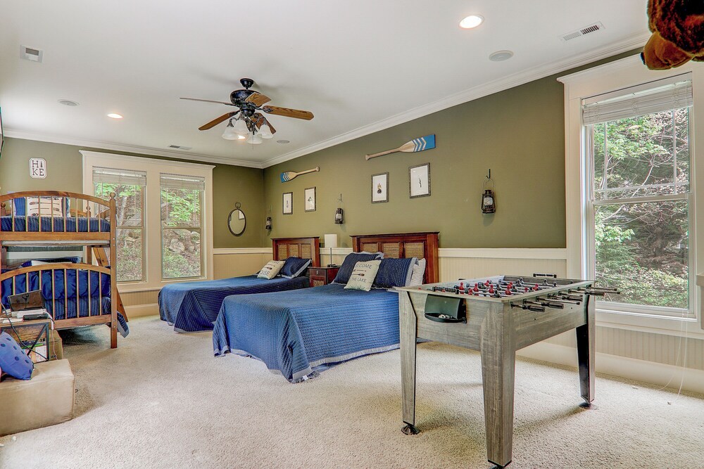 Lake Escape - 3,600 sq ft Waterfront Lake Lure, Behind Gate of Rumbling ...
