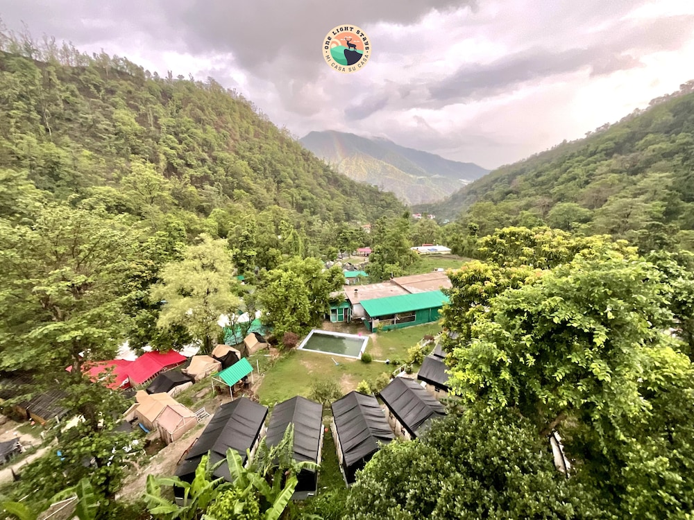Rudram Aura X One Light Stays - Rishikesh