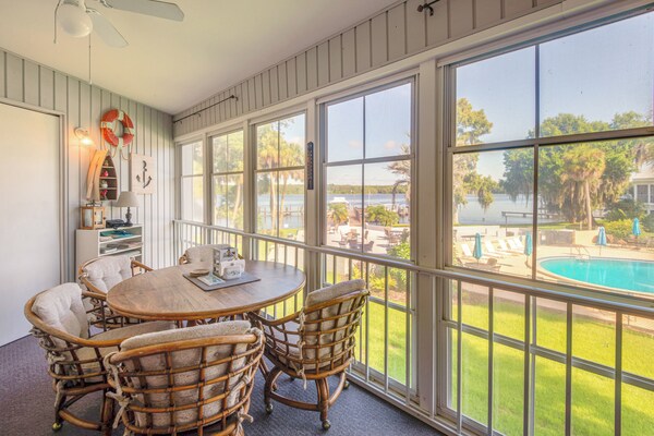Pool Access & Lanai: Riverfront Welaka Condo! - Welaka State Forest, Crescent City