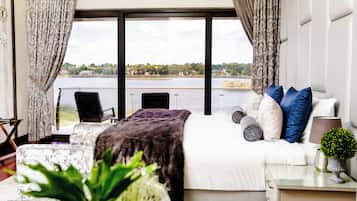 Suite Presidencial, vista para o lago | 1 quarto, roupa de alta qualidade, camas de colchão viscoelástico